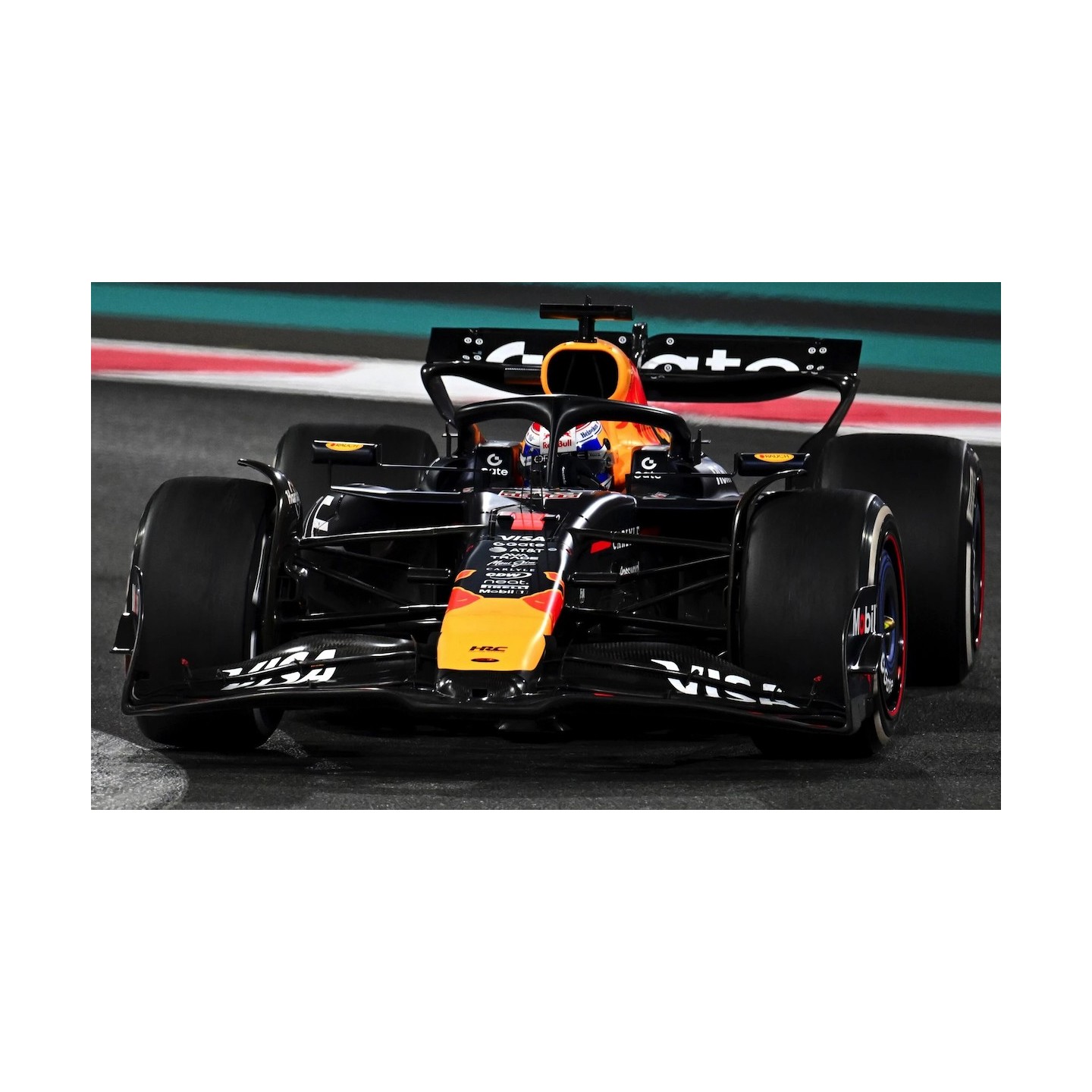 SPARK S9677 Red Bull RB21 n°1 Max Verstappen Vainqueur Abu Dhabi 2025 %
